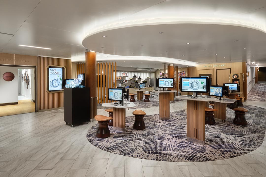 Norwegian Spirit Dining | Cruise with Points